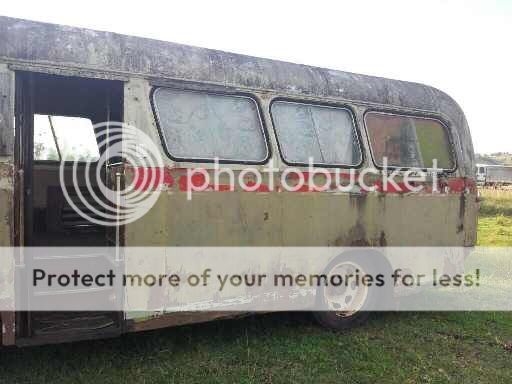 1961 Morris Bus Information